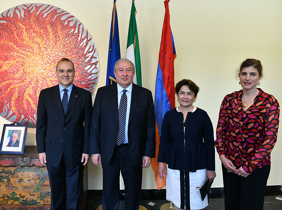 Armenian President visits Italian Embassy - Mediamax.am