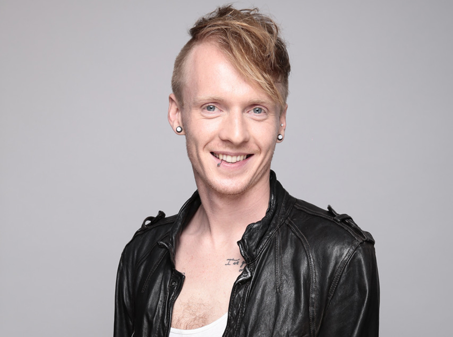 The Naked Mathematician and the secret of engaging teaching - Mediamax.am