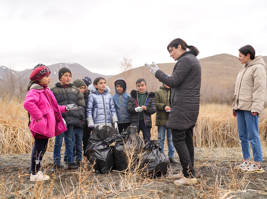 Working for social change: the contagious example of Armenian Camp ...